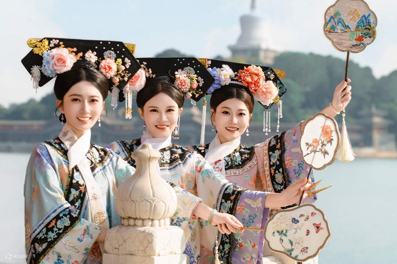ถ่ายภาพชุดฮั่นฝูโบราณที่สวนสาธารณะเป่ยไห่ปักกิ่ง [ชุดฮั่นฝูโบราณ ...